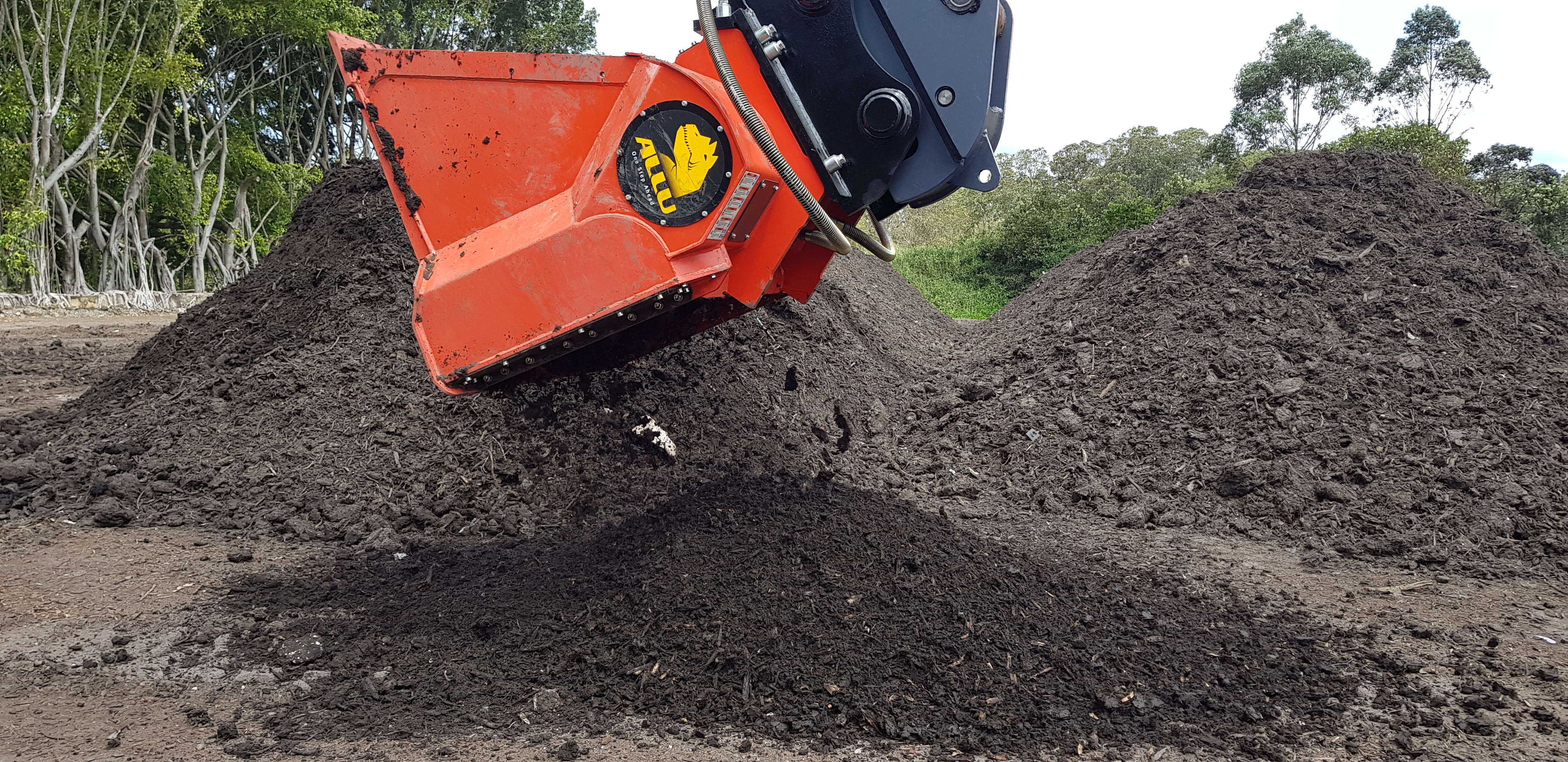 ALLU Screening & Processing Bucket